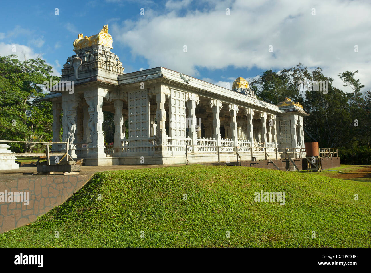 Hindu temple kauai hawaii hi-res stock photography and images - Alamy