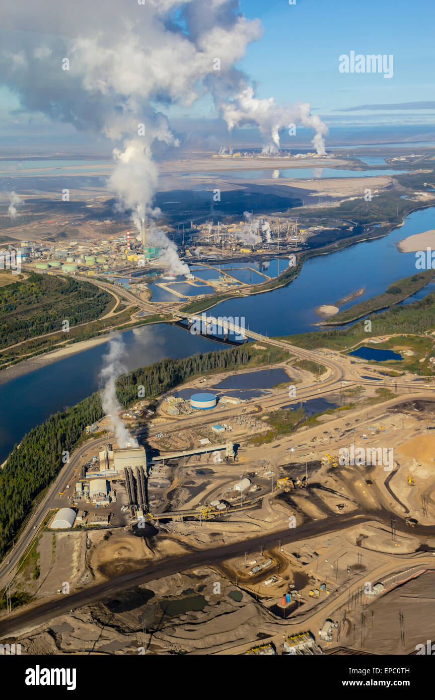 Alberta,River,Athabasca River,oil sand refinery Stock Photo - Alamy