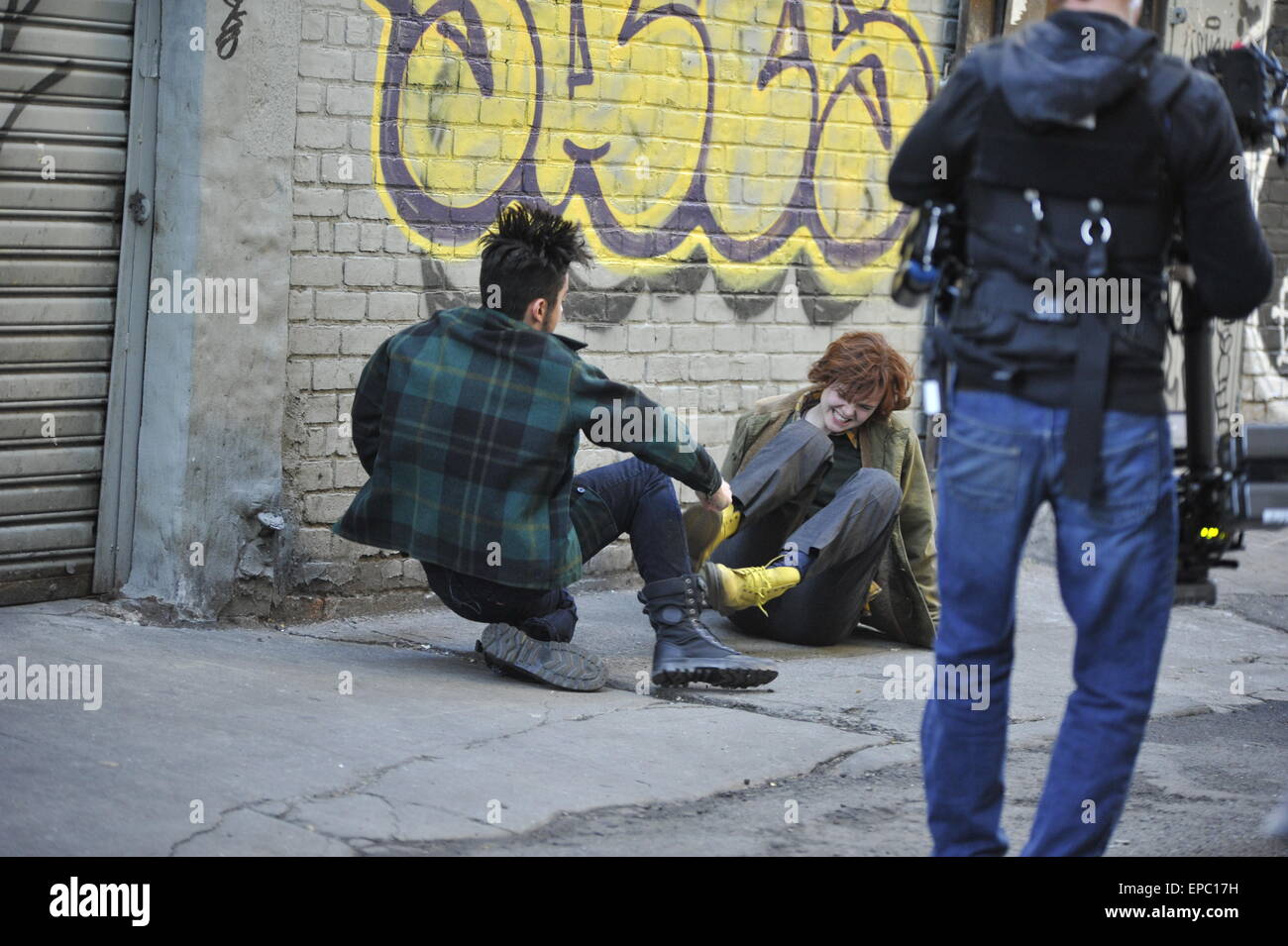 Elle Fanning shooting on location a scene on the set of her upcoming ...