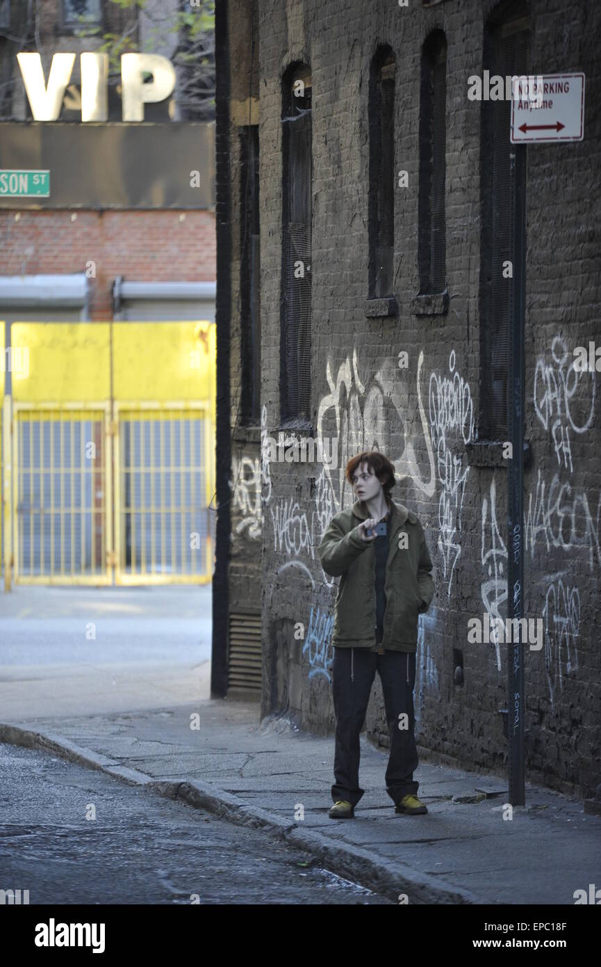 Elle Fanning shooting on location a scene on the set of her upcoming ...