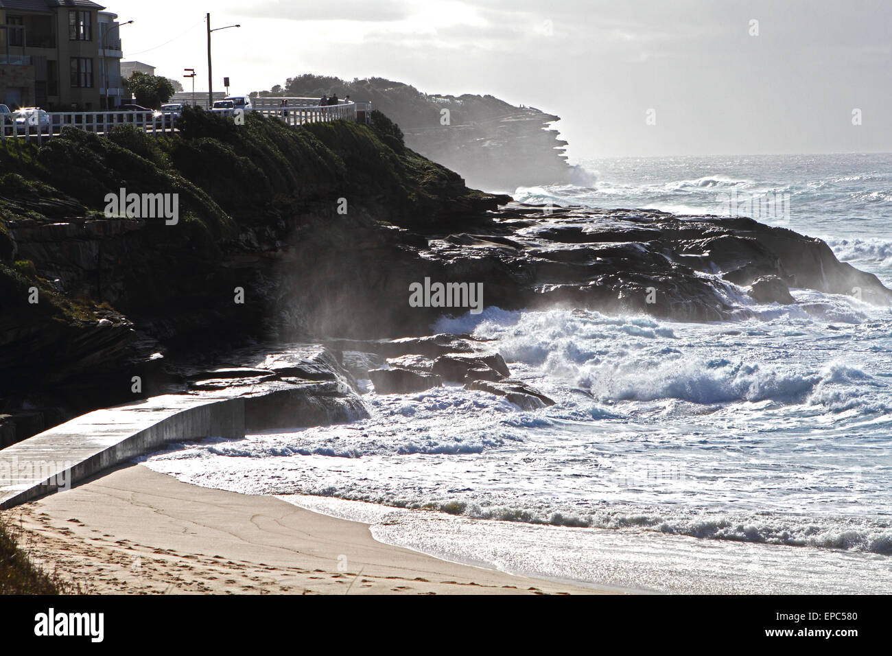 Crashing waves at Bronte beach in Sydney Stock Photo - Alamy