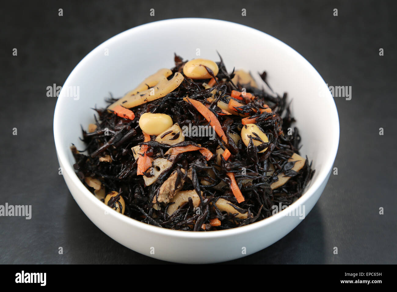 Hijiki simmered in soy sauce hi-res stock photography and images - Alamy