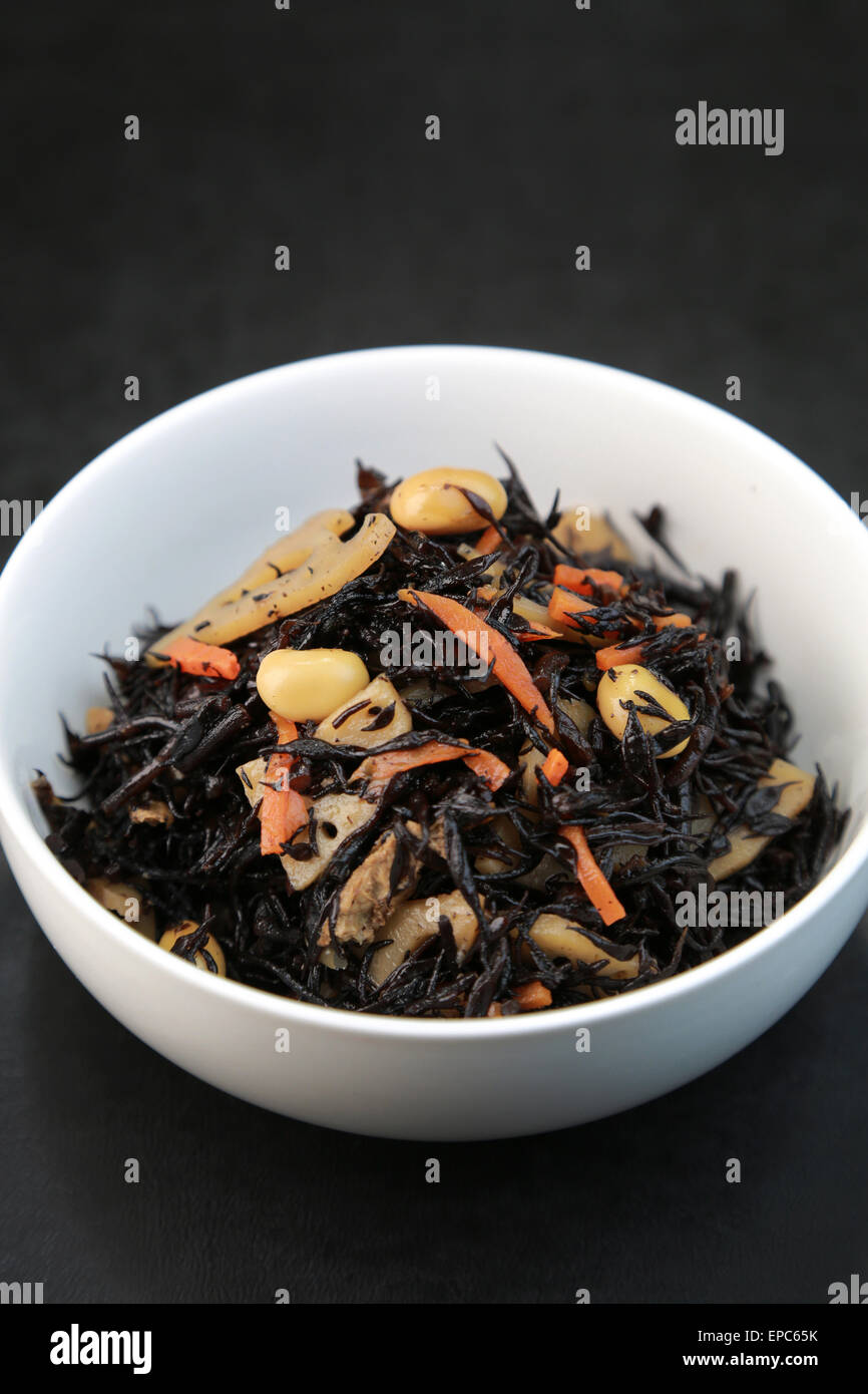 Hijiki simmered in soy sauce hi-res stock photography and images - Alamy