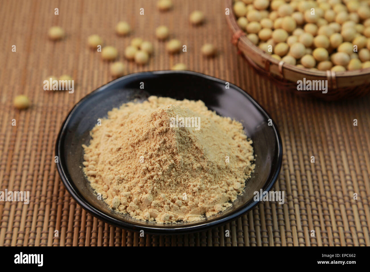 Soybean flour hi-res stock photography and images - Alamy