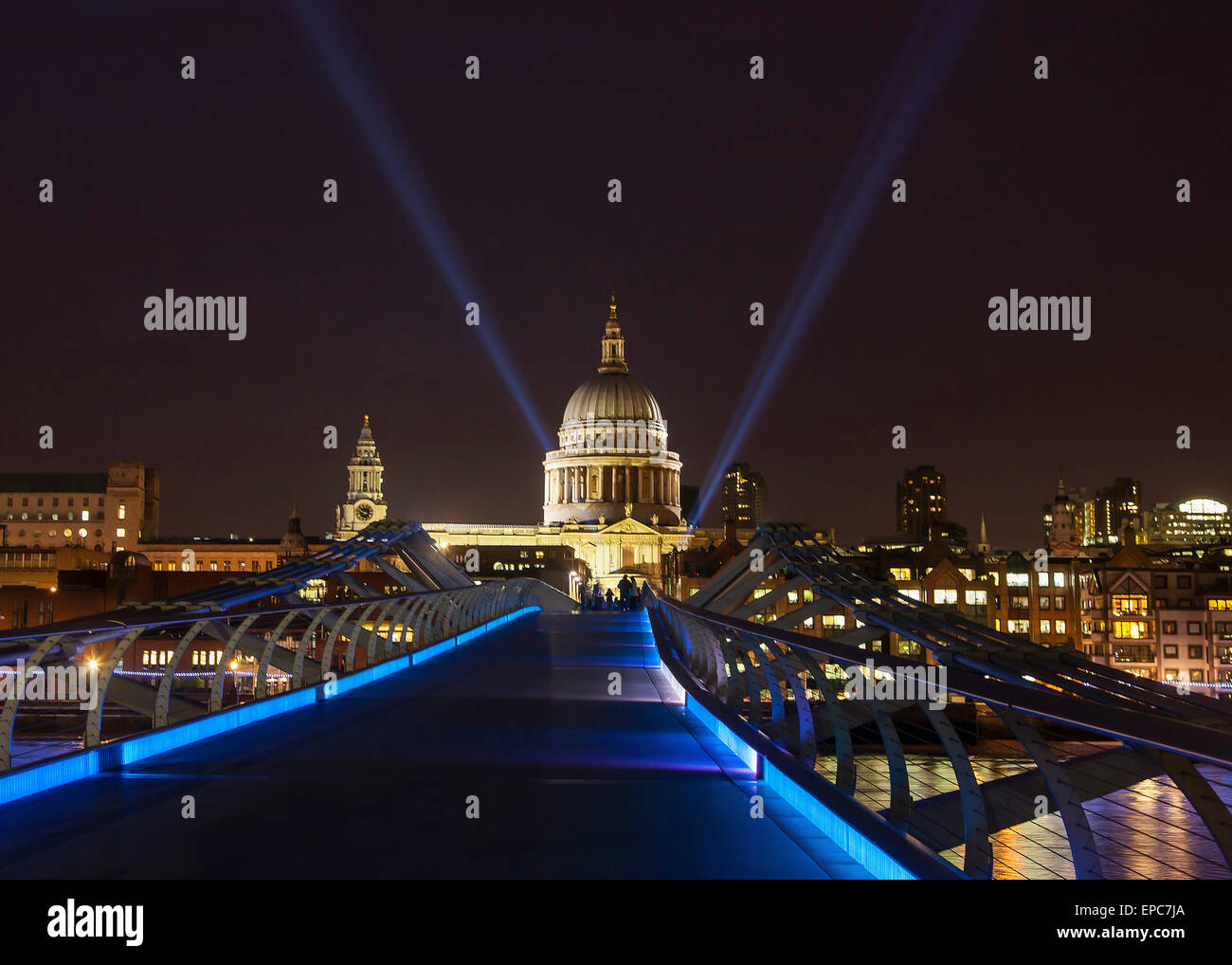 St Paul's Cathedral VE night lit by V searchlights Stock Photo - Alamy