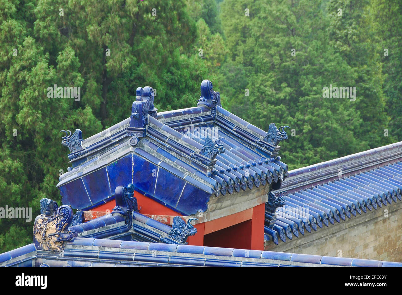 Chinese Temple Gardens Stock Photo - Alamy