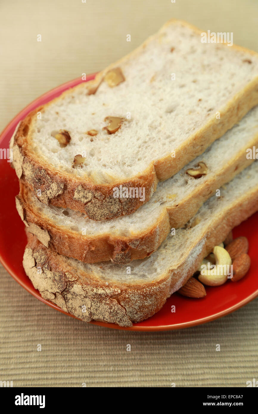 Close up of walnut bread hi-res stock photography and images - Alamy