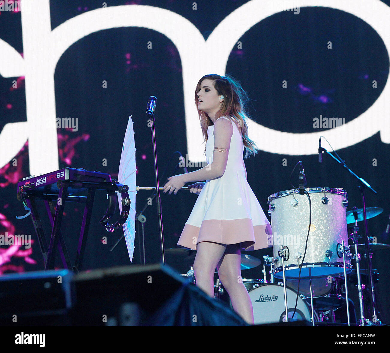 Sydney sierota lead singer of echosmith hi-res stock photography and ...