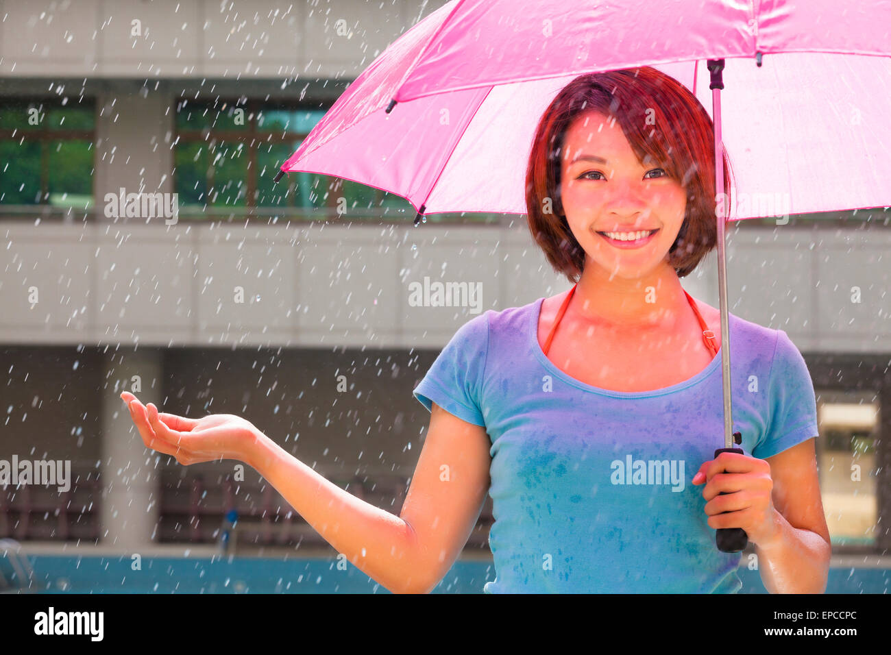 Asian umbrella pink hi-res stock photography and images - Alamy