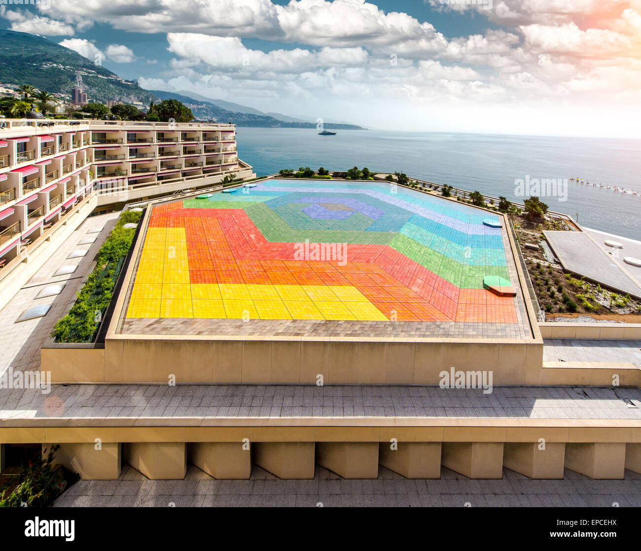 Helipad building hi-res stock photography and images - Alamy