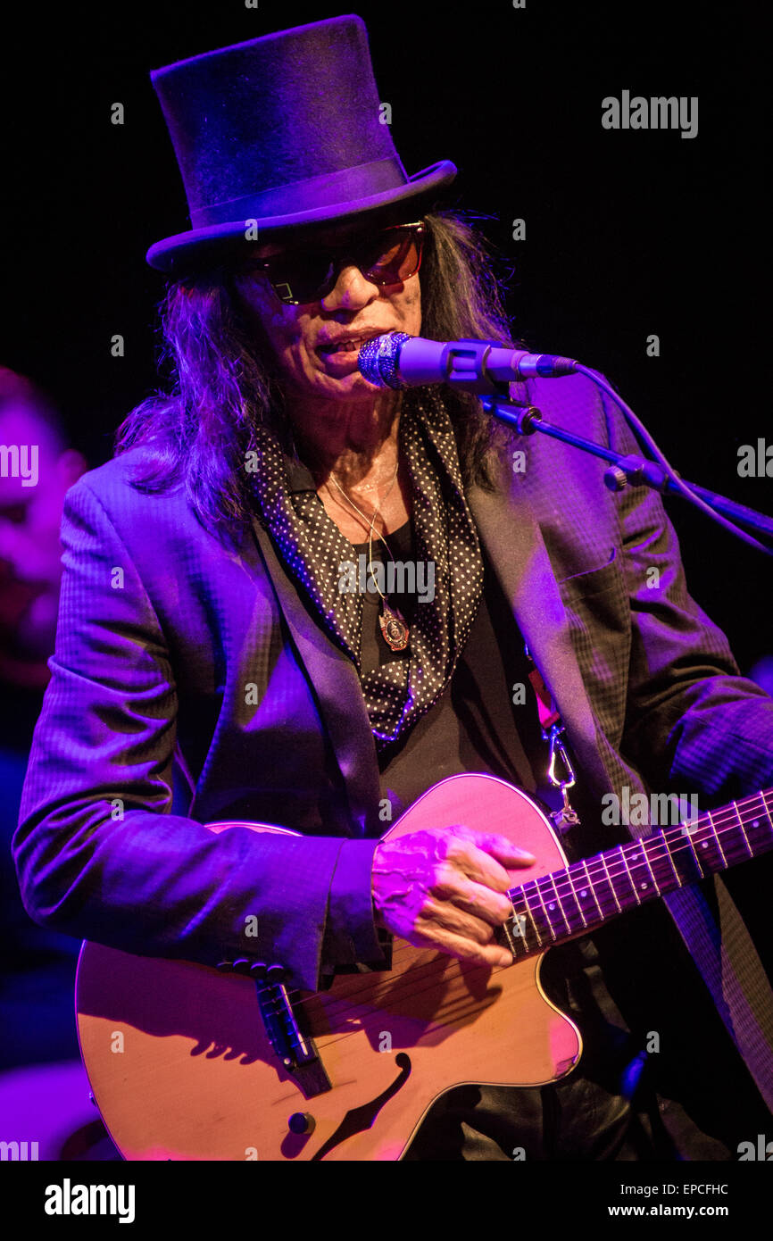 American psychedelic folk singer hi-res stock photography and images ...