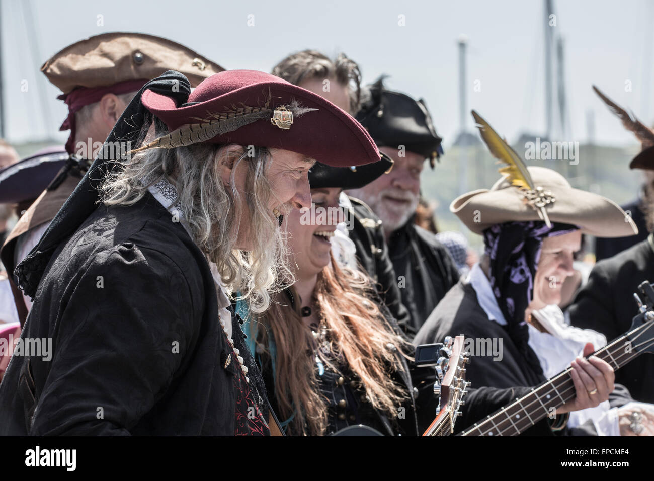 Actors dressed up as pirates hi-res stock photography and images - Alamy