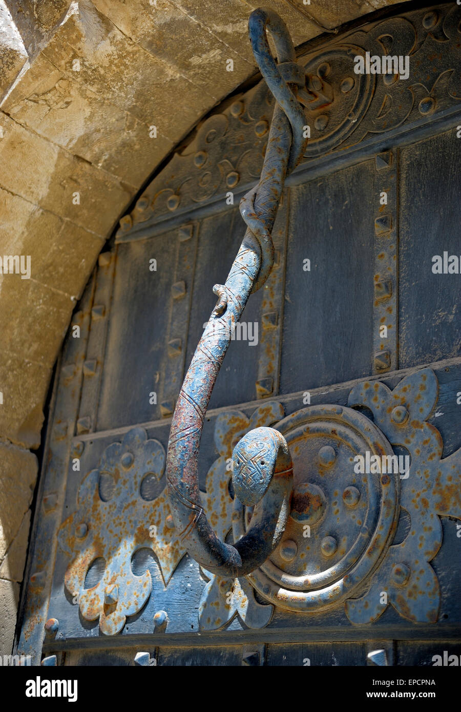 Medieval door handle hi-res stock photography and images - Alamy