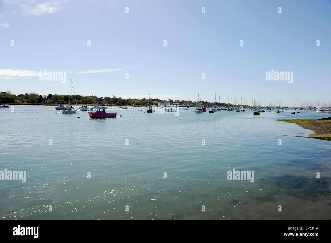 River hamble hampshire hi-res stock photography and images - Alamy