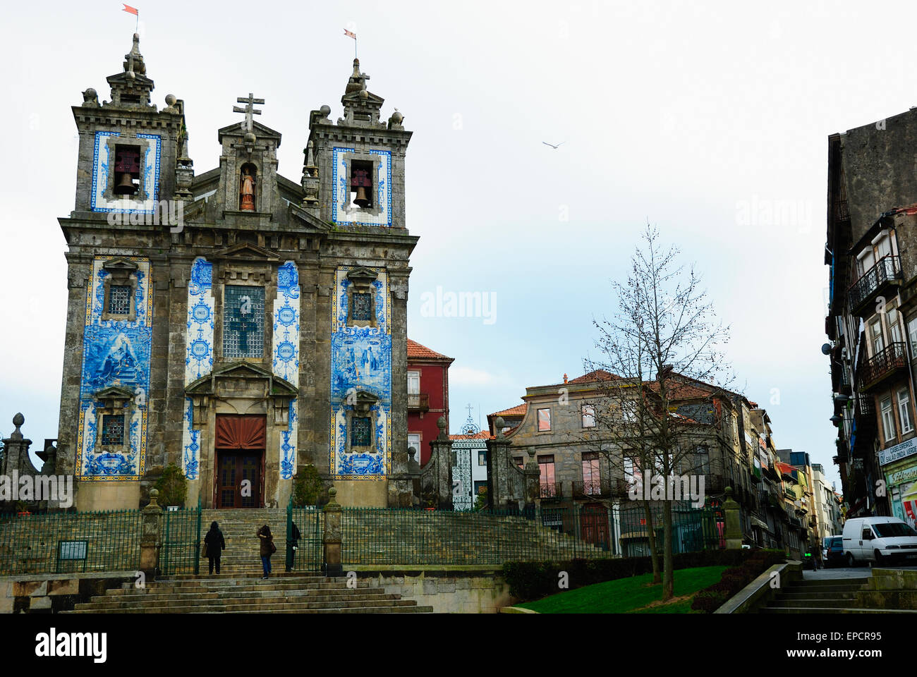 Porto church hi-res stock photography and images - Alamy