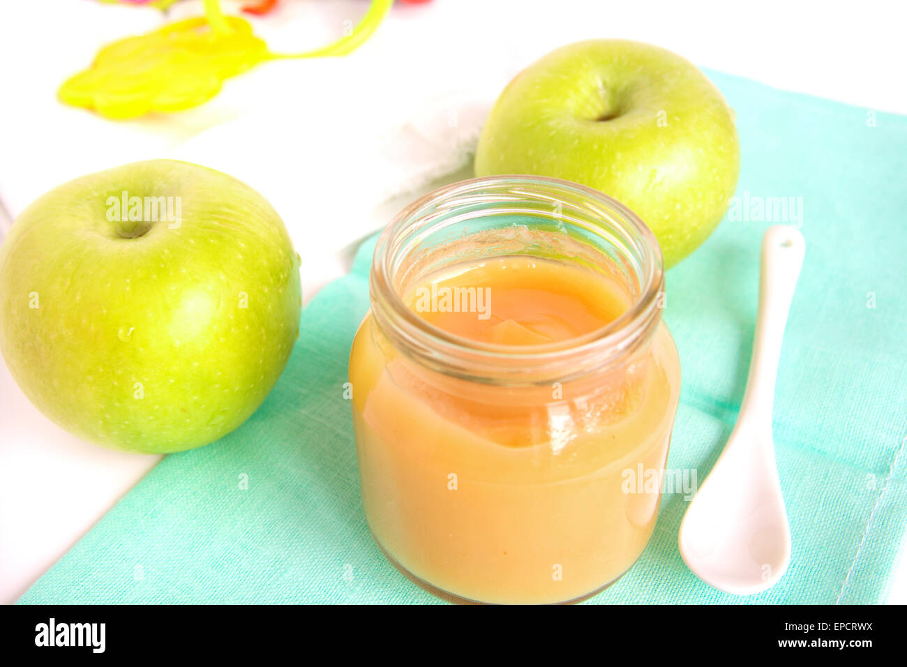 Pureed apple hi-res stock photography and images - Alamy