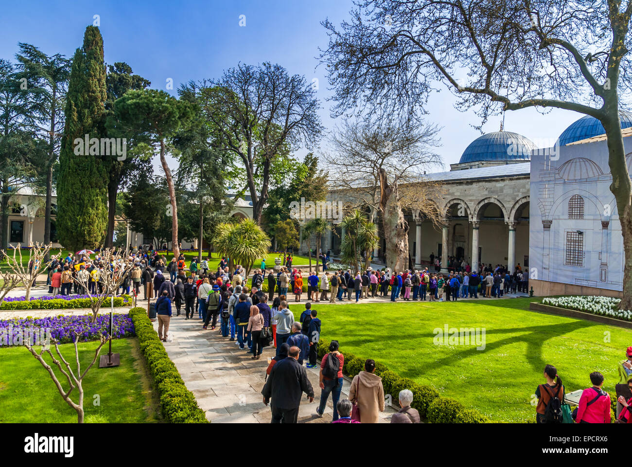 Wall decoration in topkapi palace hi-res stock photography and images ...