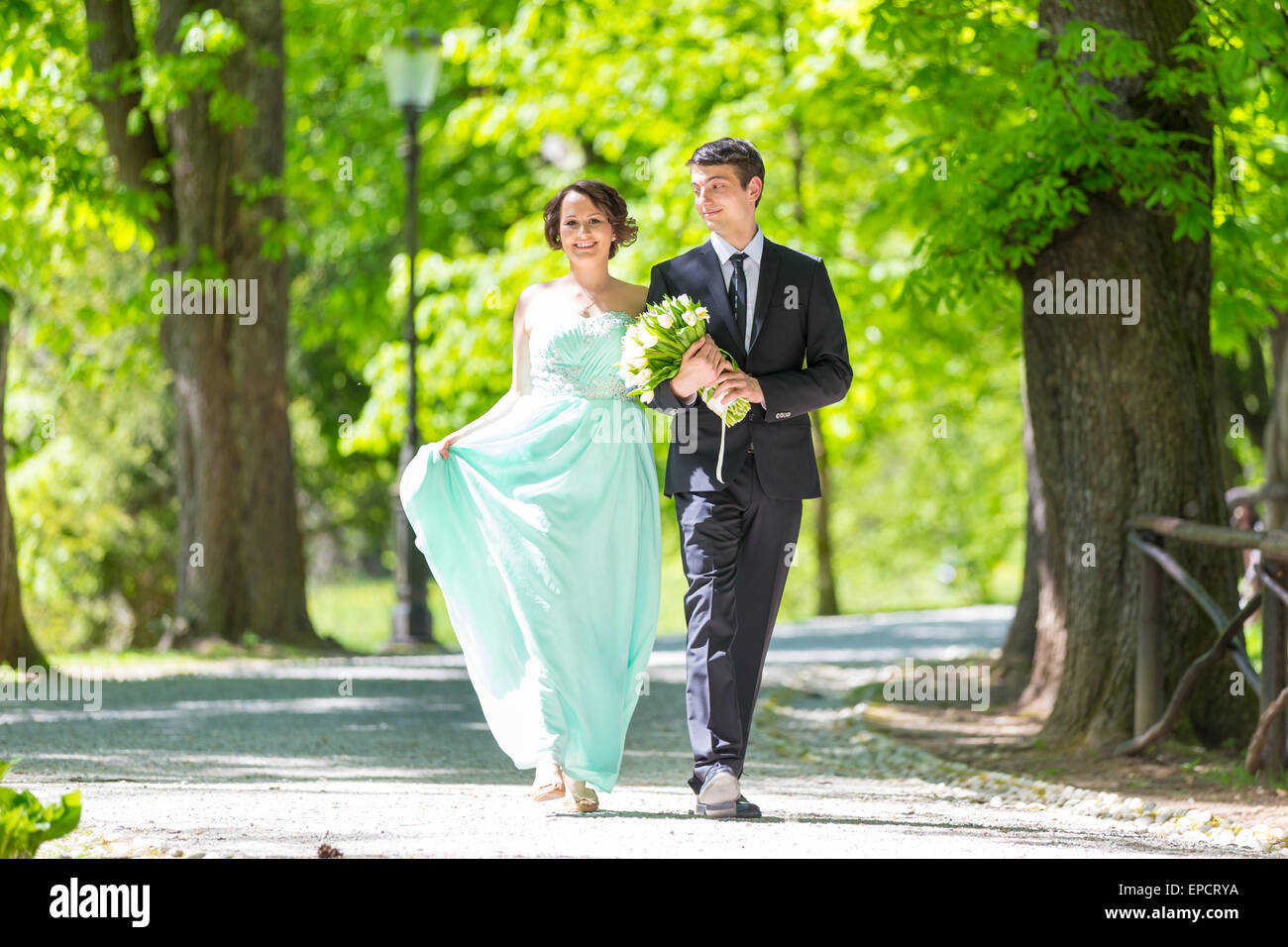Wedding walk in park hi-res stock photography and images - Alamy