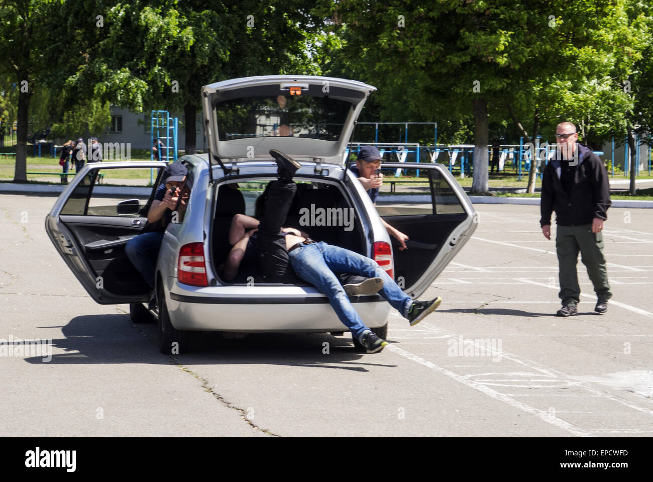 Students of the Institute for Police training Ukraine on practical ...