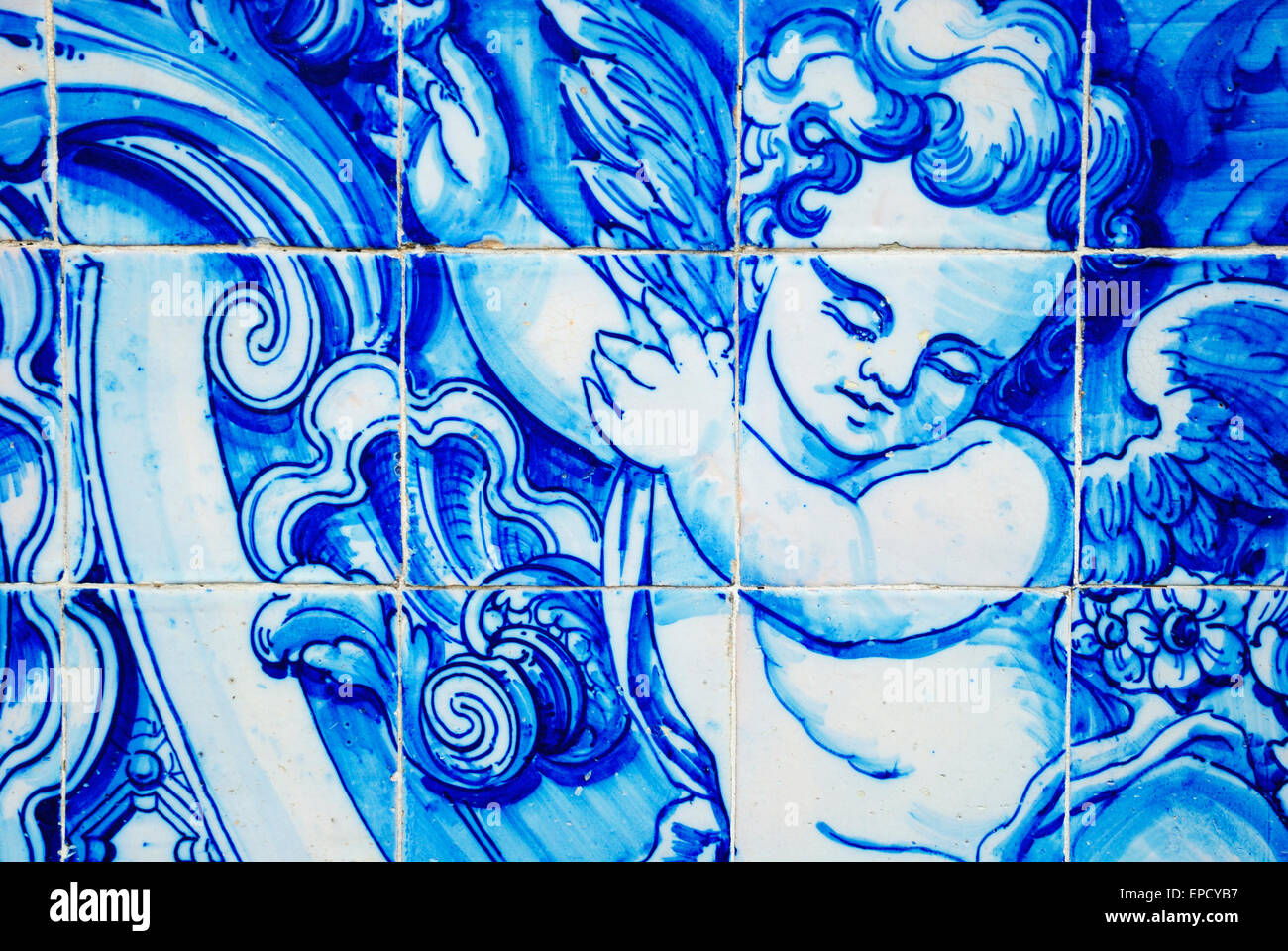 Porto tiles hi-res stock photography and images - Alamy