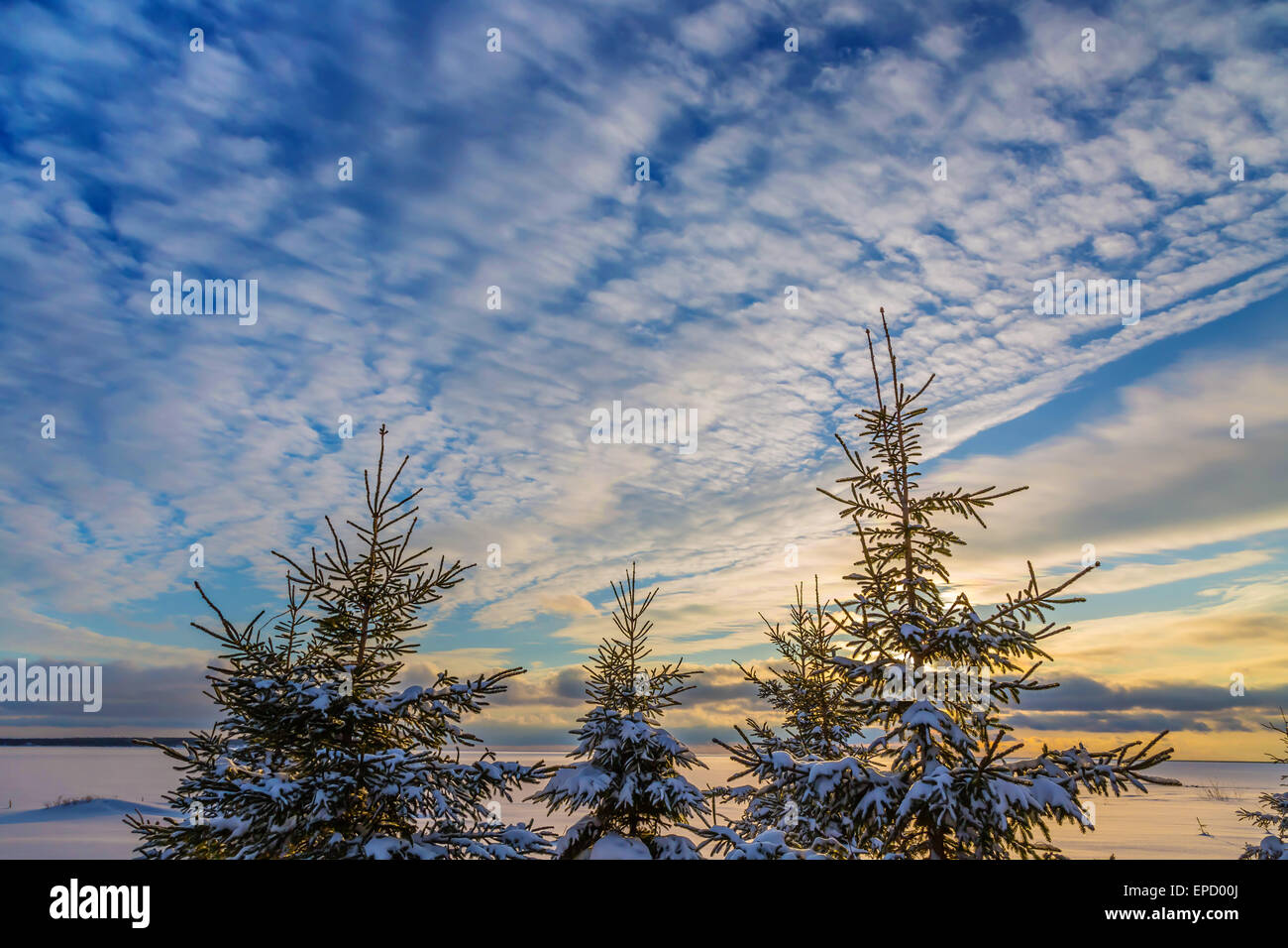 Dramatic cloud formation hi-res stock photography and images - Alamy