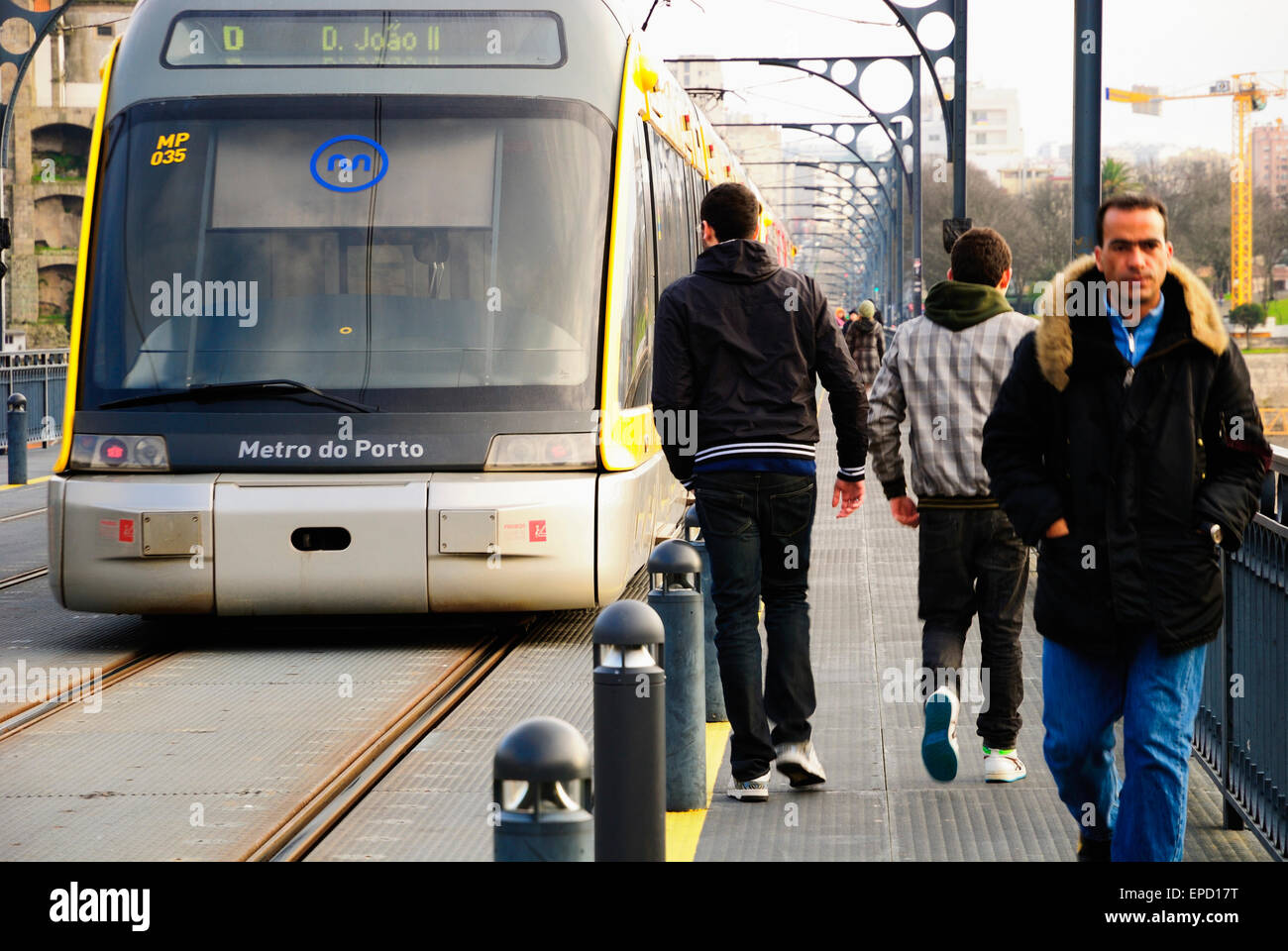 Porto metro light rail hi-res stock photography and images - Alamy