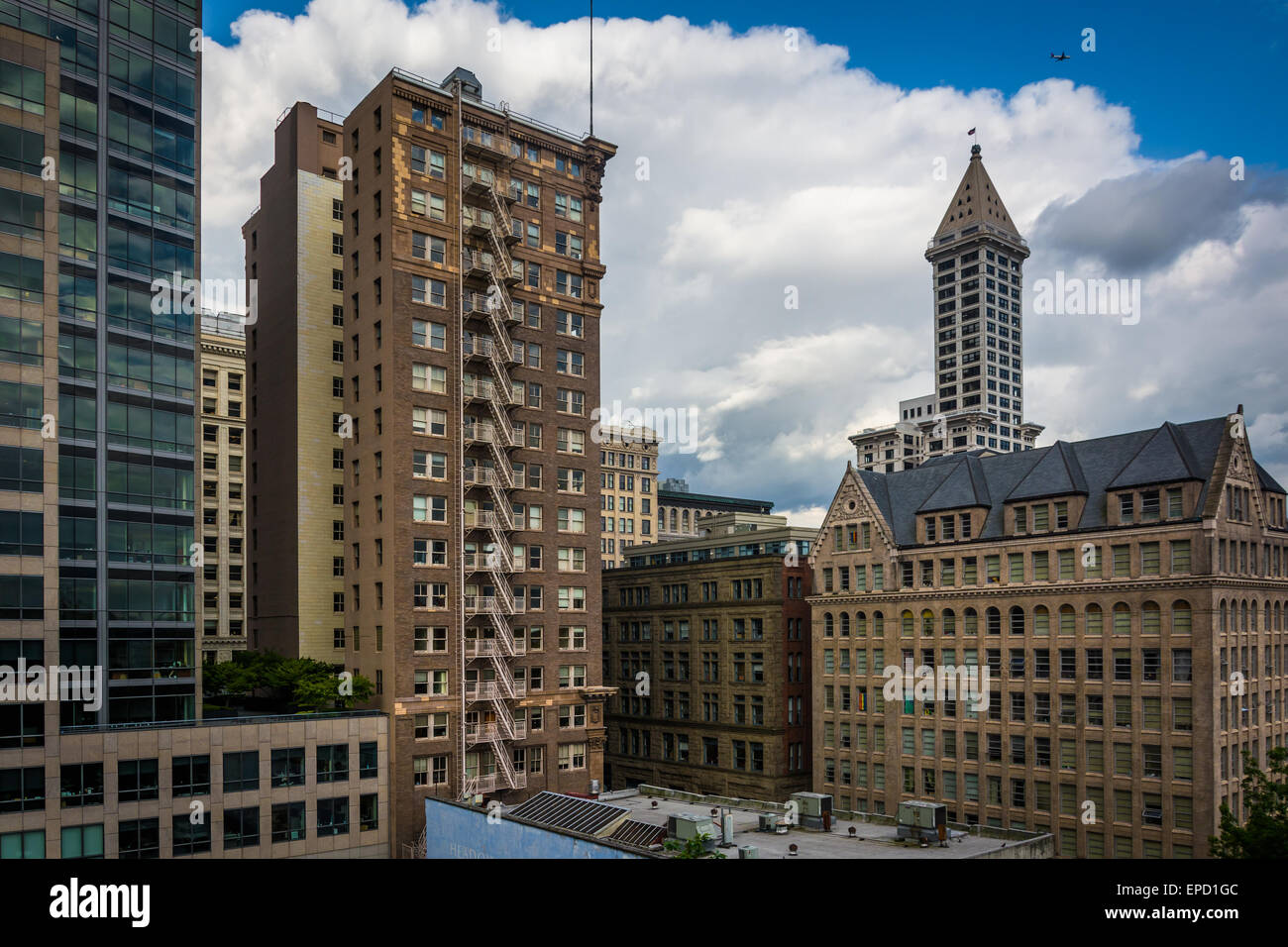 Buildings in downtown seattle hi-res stock photography and images - Alamy