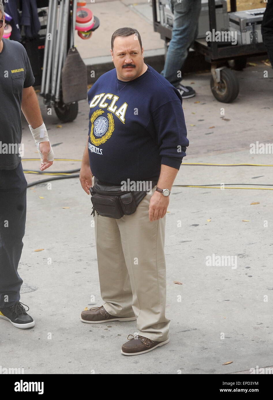 Comedian actor Kevin James filming his sequel "Paul Blart: Mall Cop 2 ...