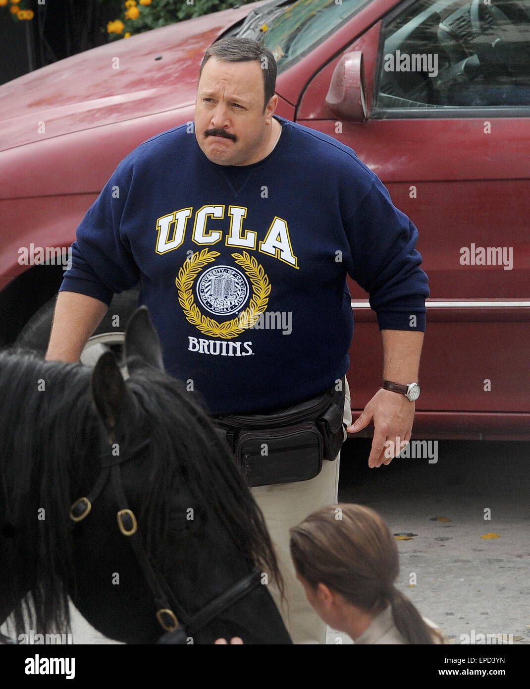 Comedian actor Kevin James filming his sequel "Paul Blart: Mall Cop 2 ...