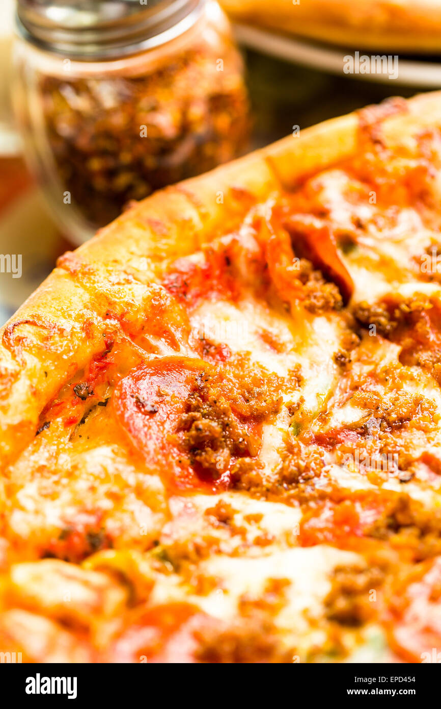 Goat cheese spinach pepper pizza hi-res stock photography and images ...