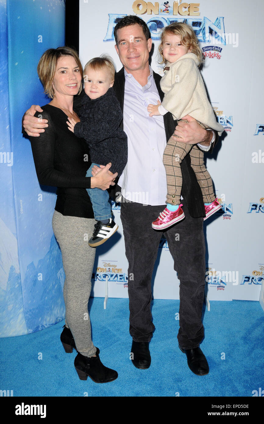 Leslie bourque and dylan walsh hi-res stock photography and images - Alamy