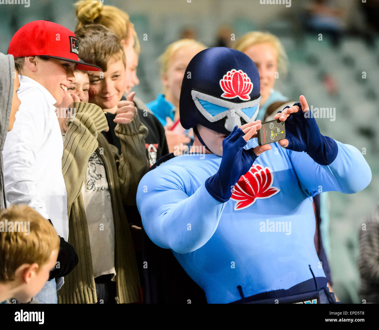 Sharks mascot hi-res stock photography and images - Alamy