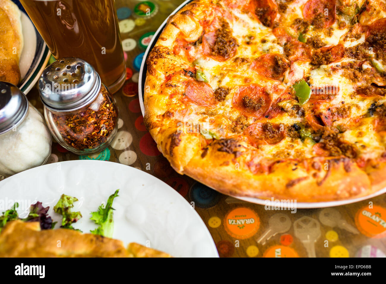 Combo pizza hi-res stock photography and images - Alamy