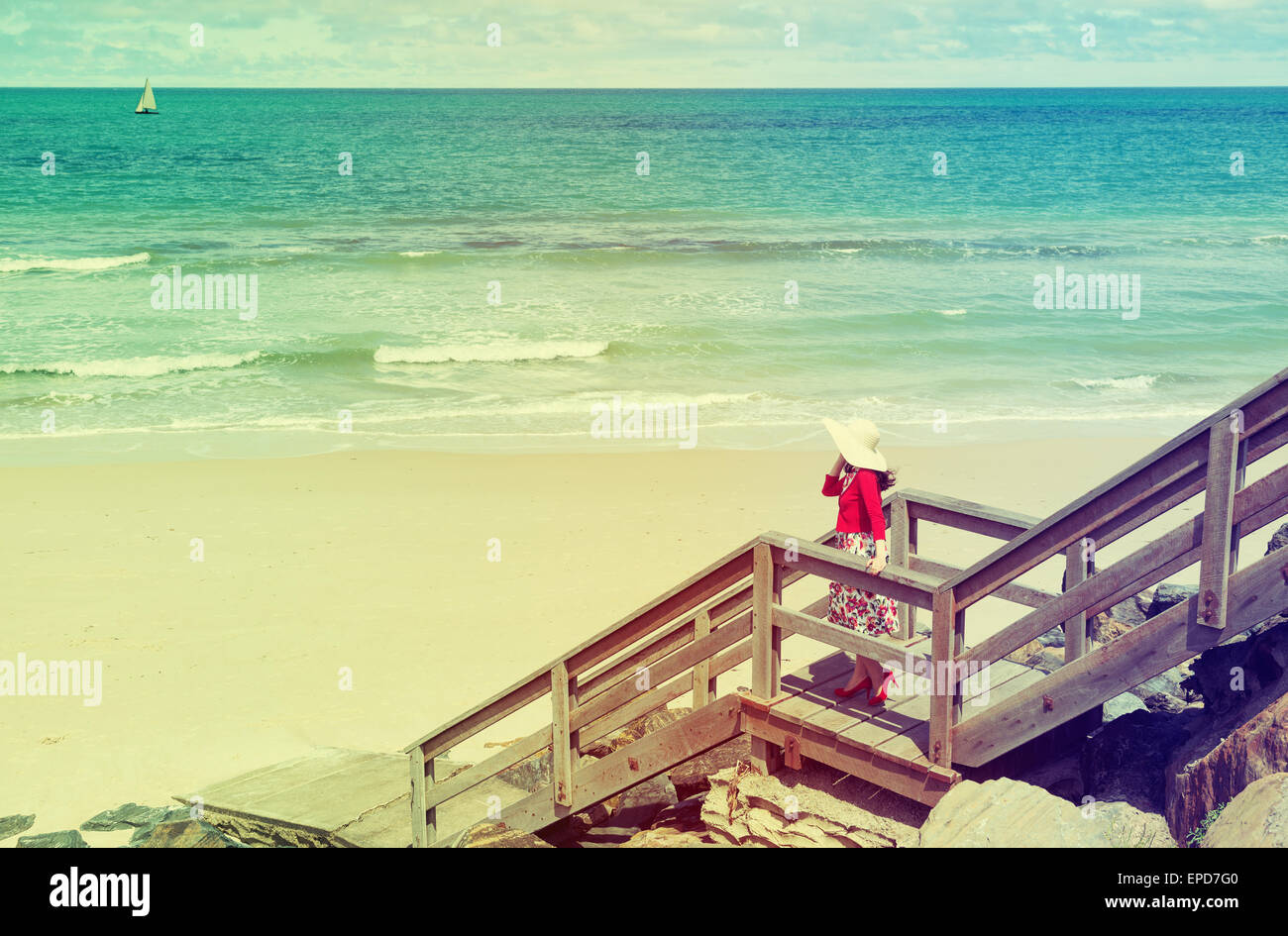 Retro beach fashion hi-res stock photography and images - Alamy