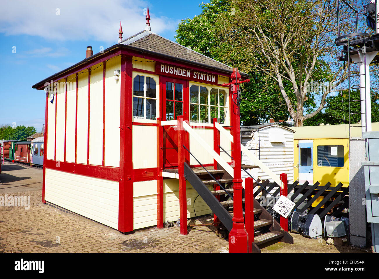 Signal Box Rushden Railway Station Northamptonshire UK Stock Photo - Alamy
