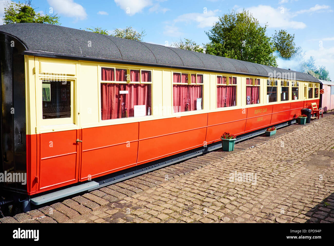 1930's Gresley Buffet Coach Rushden Railway Station Northamptonshire UK ...
