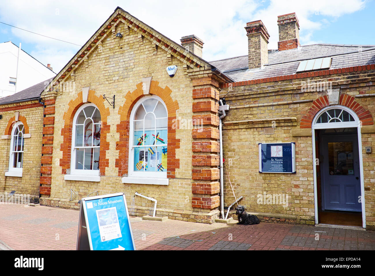 St Neots Town Centre High Resolution Stock Photography and Images - Alamy
