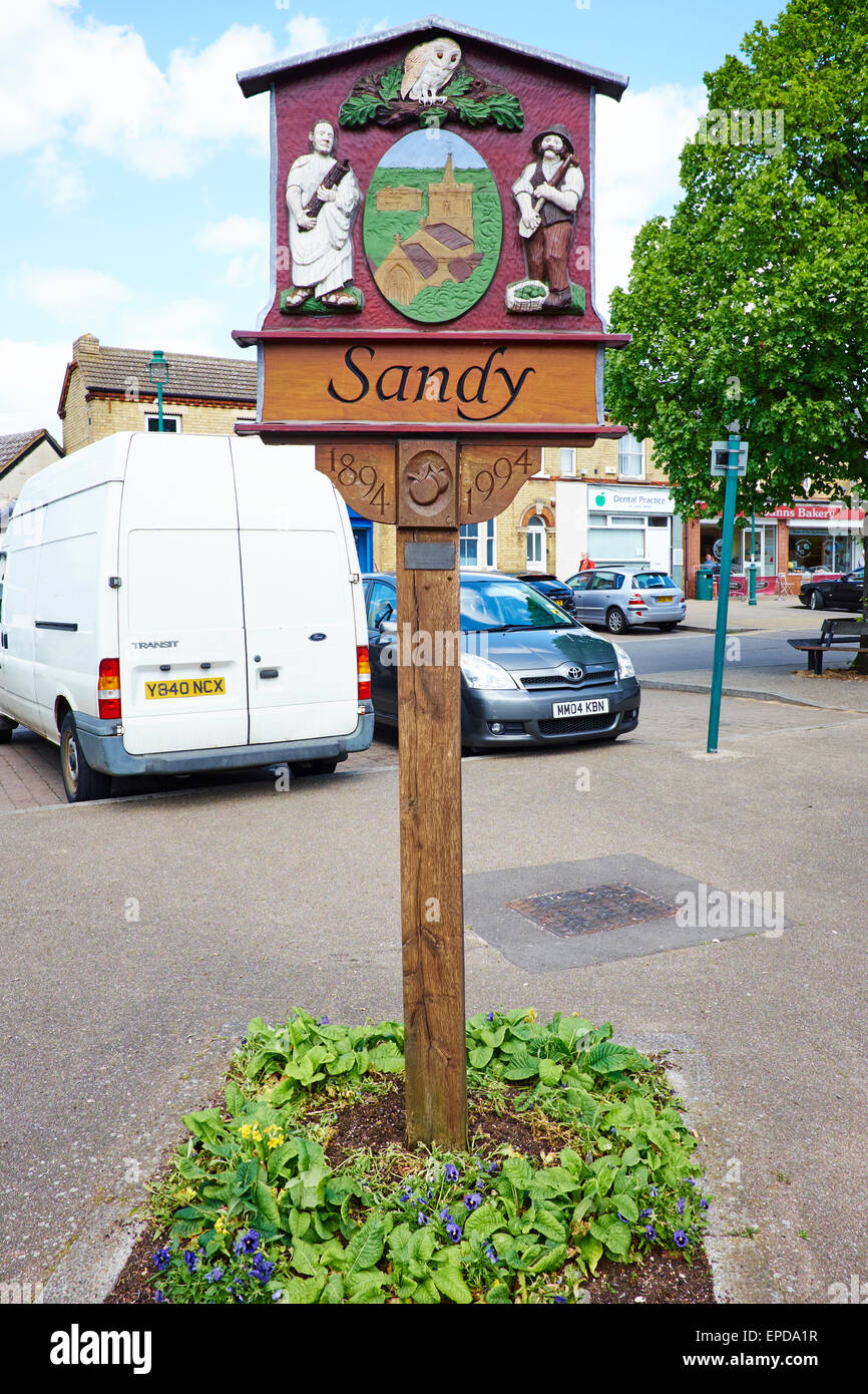 Town Sign High Street Sandy Bedfordshire UK Stock Photo - Alamy
