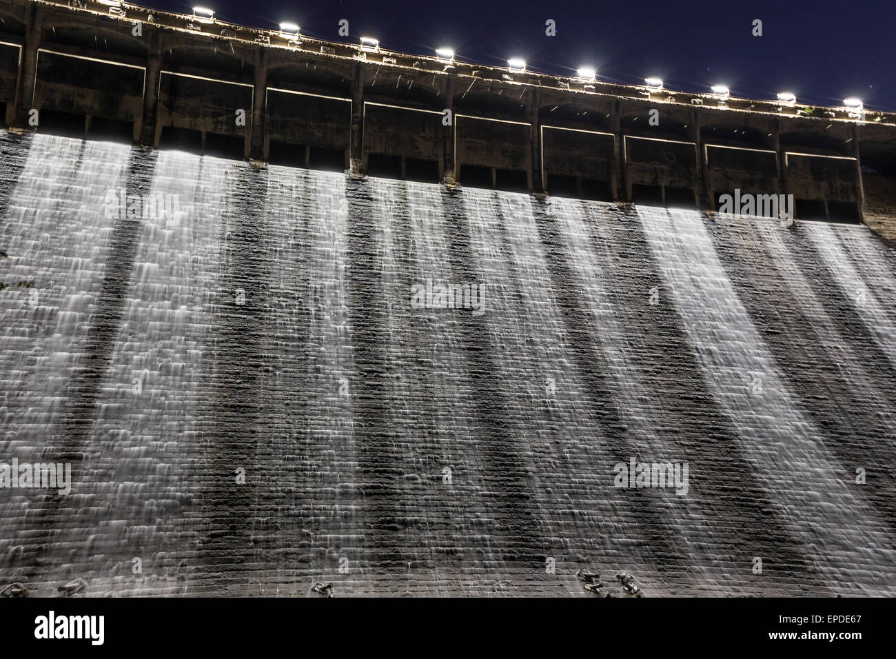 Dam night hi-res stock photography and images - Alamy