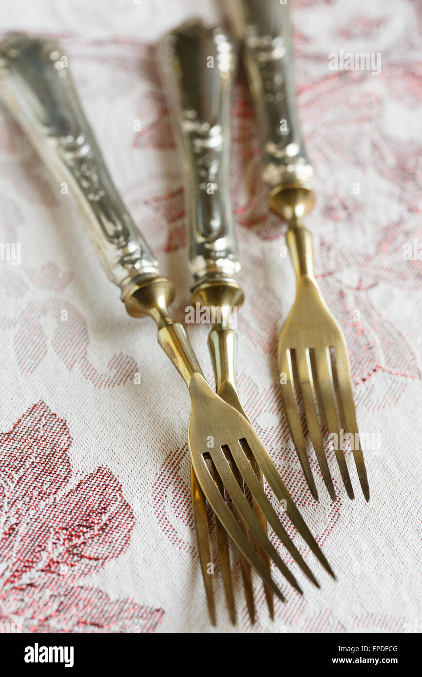 Vintage dinnerware hi-res stock photography and images - Alamy