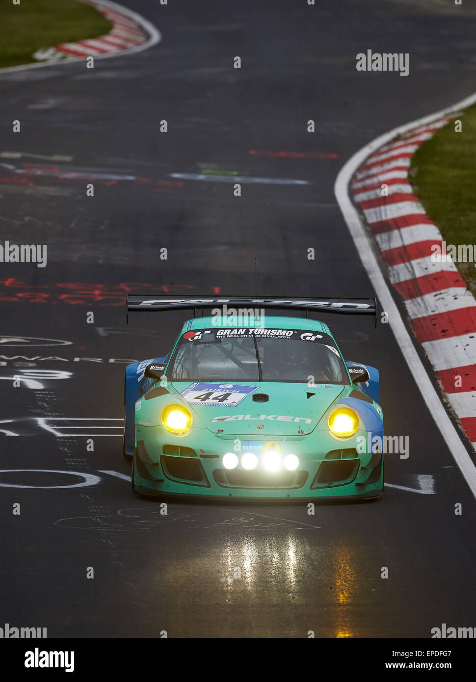 Teams Falken's Porsche 997 GT3 with drivers Peter Dumbreck, Wolf ...