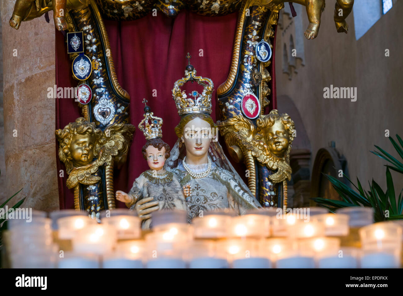 Miraculous virgin mary hi-res stock photography and images - Alamy