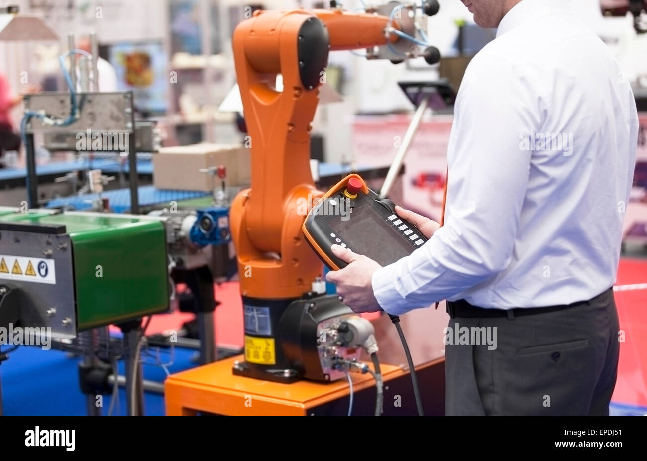 Robotic arm hi-res stock photography and images - Alamy