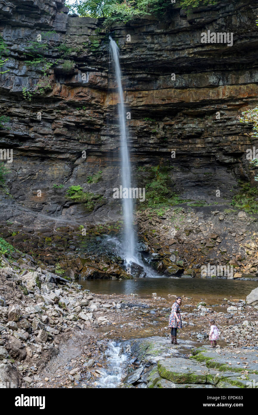 UK, England, Yorkshire. Hardraw Force, in Hardraw Scar, longest single ...