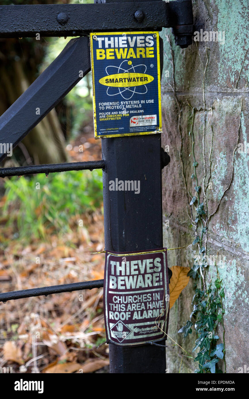 Thieves warning hi-res stock photography and images - Alamy