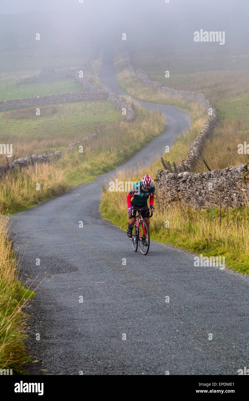 Scenic cycling hi-res stock photography and images - Alamy