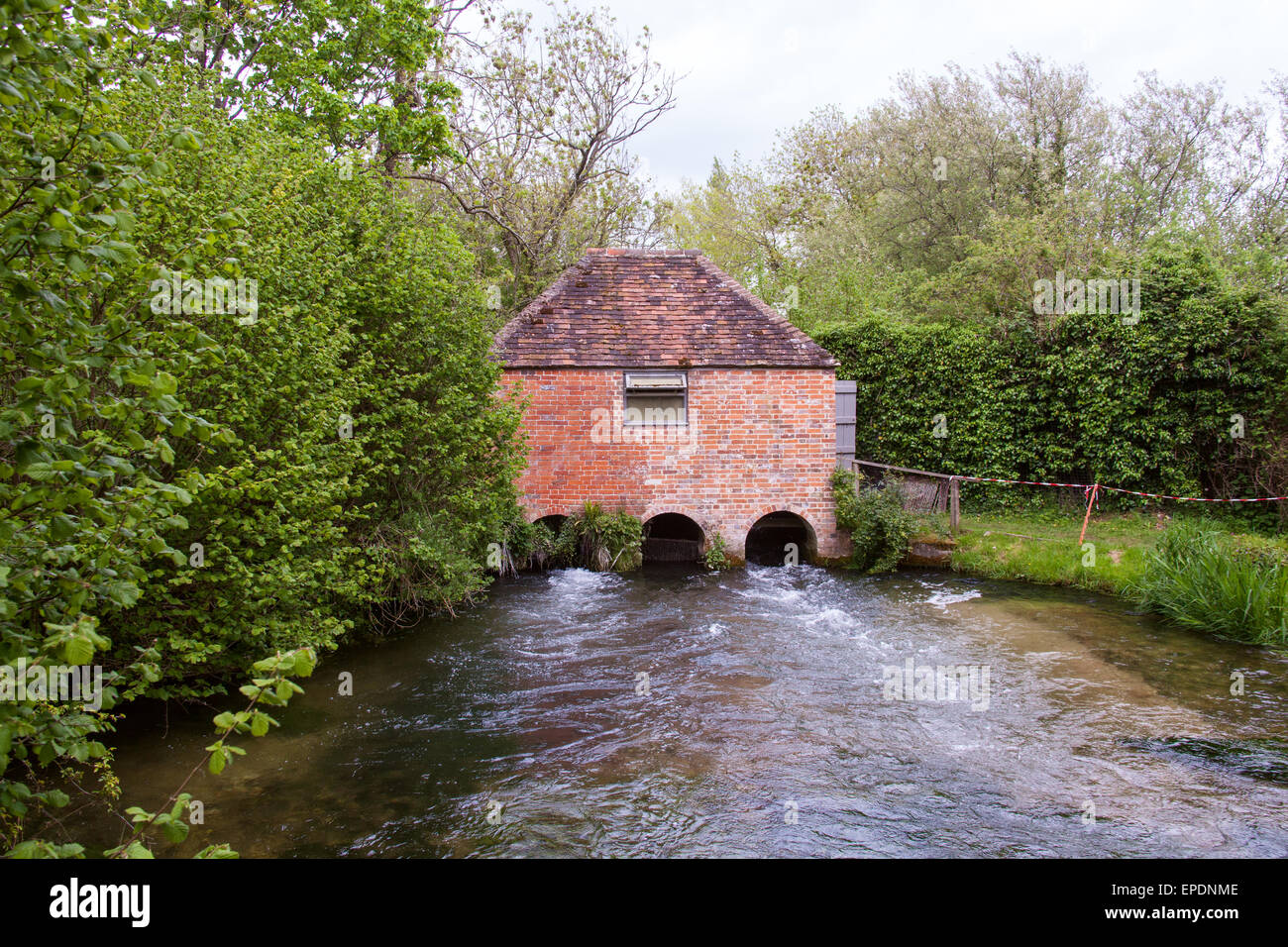 Eel house river alre alresford hampshire eel house river arle hi-res ...