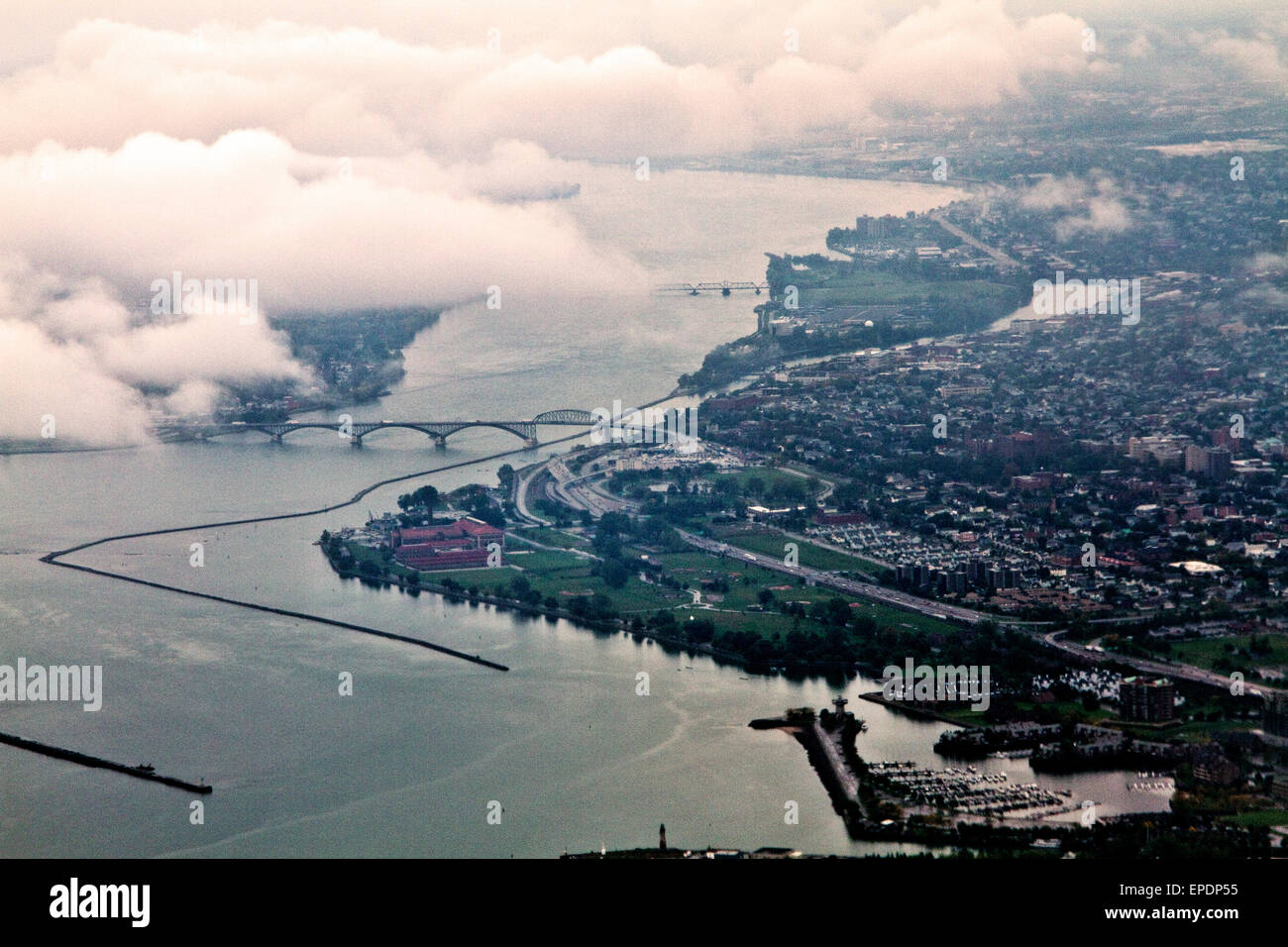 Aerial view detroit michigan skyline hi-res stock photography and ...