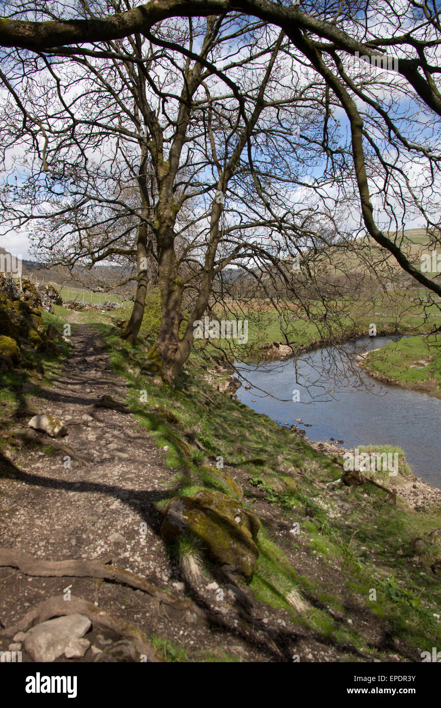 Dales Way, Yorkshire, England. The Dales Way long distance footpath ...