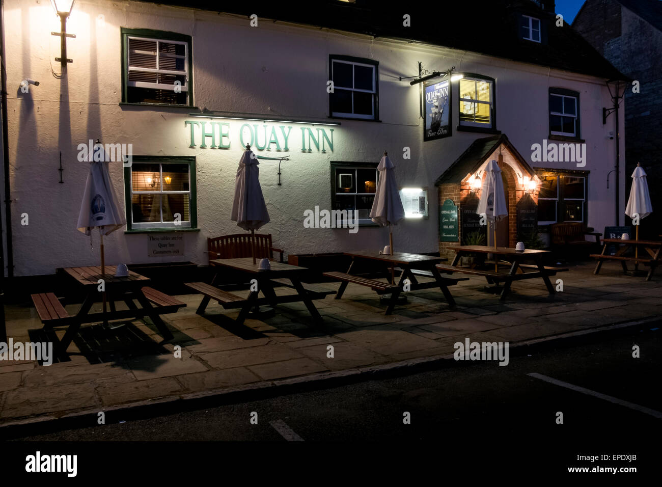 Quay Inn, Wareham, Dorset, England, UK Stock Photo - Alamy